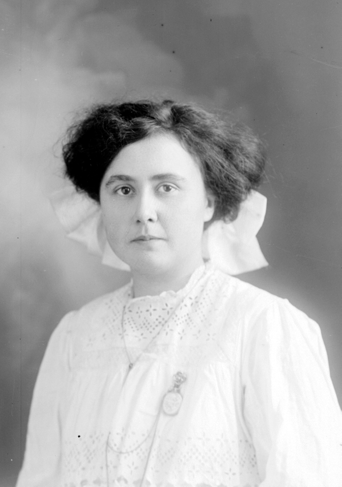 Nº B14277 › Mlle Amanda Lévesque - Cyberphotos