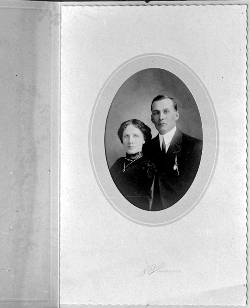 Nº L18909A › Robert Têtu - Cyberphotos